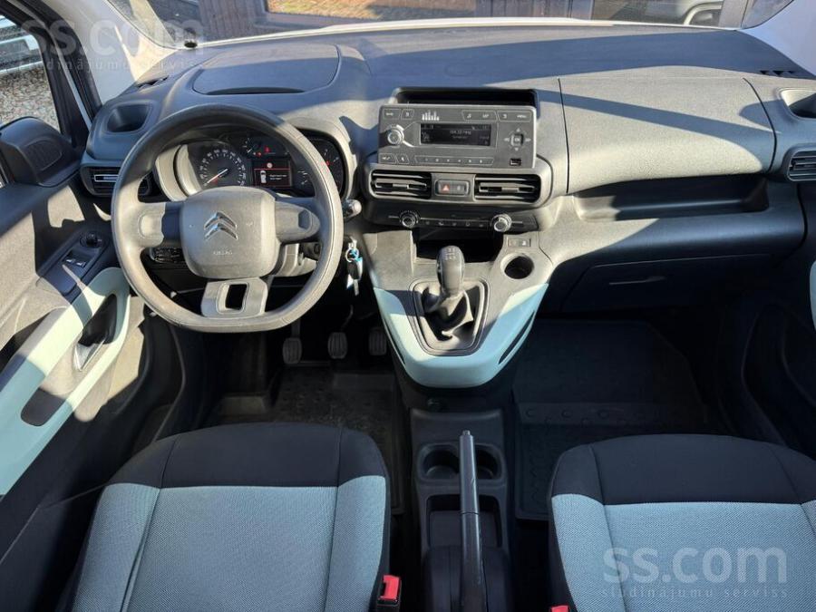 Balts Citroen Berlingo 2018 Rīga, ar dzinēja tilpumu 1.50 L un nobraukumu 159 tūkst. km par 7690 €, foto 14 vietnē AUTOMOTO.COM.LV