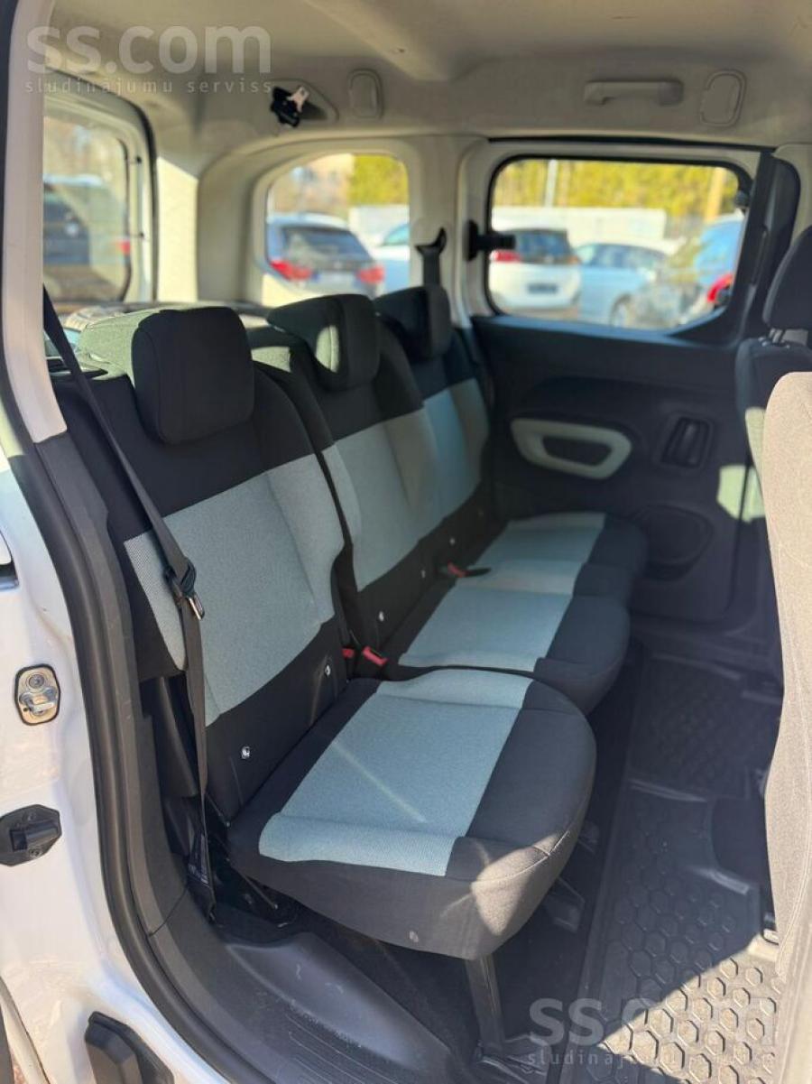 Balts Citroen Berlingo 2018 Rīga, ar dzinēja tilpumu 1.50 L un nobraukumu 159 tūkst. km par 7690 €, foto 20 vietnē AUTOMOTO.COM.LV