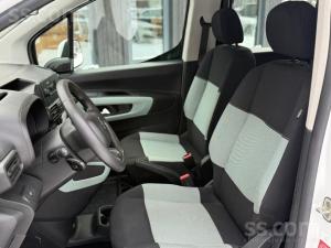 Balts Citroen Berlingo 2018 Rīga, ar dzinēja tilpumu 1.50 L un nobraukumu 159 tūkst. km par 8995 €, foto 16 vietnē AUTOMOTO.COM.LV