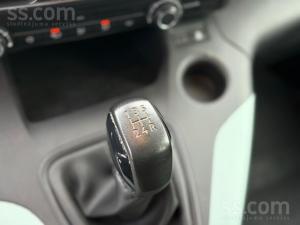 Balts Citroen Berlingo 2018 Rīga, ar dzinēja tilpumu 1.50 L un nobraukumu 159 tūkst. km par 8995 €, foto 21 vietnē AUTOMOTO.COM.LV