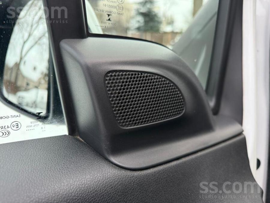 Balts Citroen Berlingo 2018 Rīga, ar dzinēja tilpumu 1.50 L un nobraukumu 159 tūkst. km par 8995 €, foto 23 vietnē AUTOMOTO.COM.LV