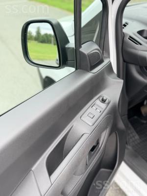 White Citroen Berlingo 2023 in Riga, with an engine capacity of 1.50 L and mileage of 41 thousand km for 14250 €, photo 17 on AUTOMOTO.COM.LV