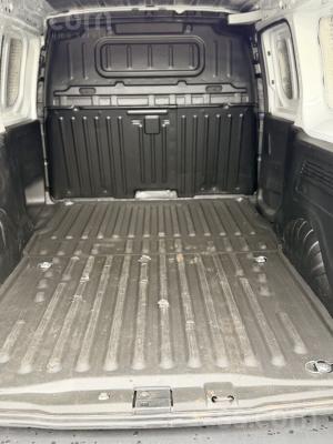 White Citroen Berlingo 2023 in Riga, with an engine capacity of 1.50 L and mileage of 41 thousand km for 14250 €, photo 20 on AUTOMOTO.COM.LV