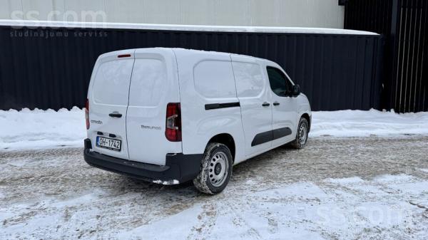 White Citroen Berlingo 2025 in Riga, with an engine capacity of 1.50 L and mileage of 11 thousand km for 18400 €, photo 2 on AUTOMOTO.COM.LV
