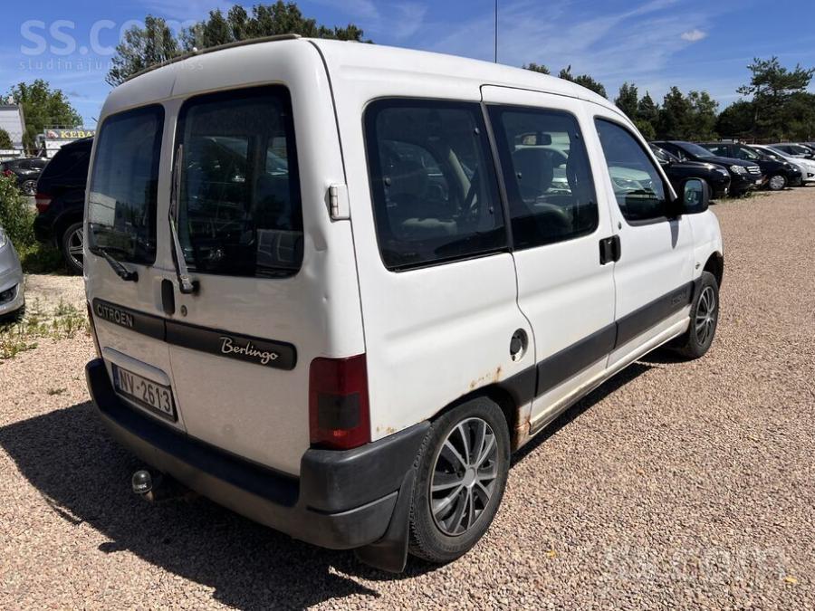 White Citroen Berlingo 2007 in Riga, with an engine capacity of 1.40 L and mileage of 245 thousand km for 499 €, photo 3 on AUTOMOTO.COM.LV