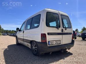 White Citroen Berlingo 2007 in Riga, with an engine capacity of 1.40 L and mileage of 245 thousand km for 499 €, photo 7 on AUTOMOTO.COM.LV