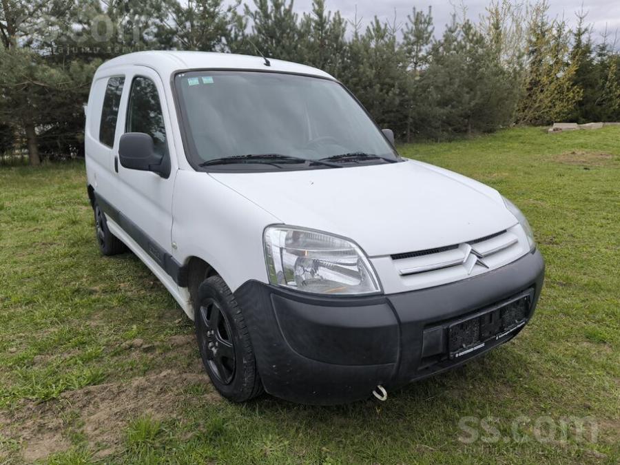 Balts Citroen Berlingo 2007 Ludza, ar dzinēja tilpumu 1.90 L un nobraukumu 240 tūkst. km par 1990 €, foto 4 vietnē AUTOMOTO.COM.LV