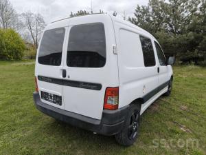 Balts Citroen Berlingo 2007 Ludza, ar dzinēja tilpumu 1.90 L un nobraukumu 240 tūkst. km par 1990 €, foto 6 vietnē AUTOMOTO.COM.LV