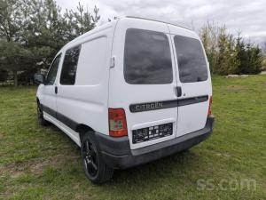 Balts Citroen Berlingo 2007 Ludza, ar dzinēja tilpumu 1.90 L un nobraukumu 240 tūkst. km par 1990 €, foto 8 vietnē AUTOMOTO.COM.LV