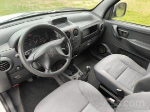 Balts Citroen Berlingo 2007 Ludza, ar dzinēja tilpumu 1.90 L un nobraukumu 240 tūkst. km par 1990 €, foto 11 vietnē AUTOMOTO.COM.LV