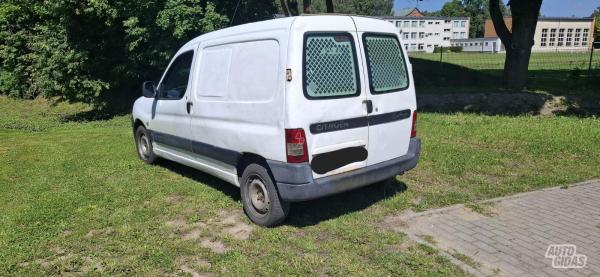 Balts Citroen Berlingo 2008 Vilkaviškis, ar dzinēja tilpumu 1.60 L un nobraukumu 339 tūkst. km par 650 €, foto 3 vietnē AUTOMOTO.COM.LV