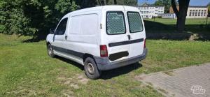 Balts Citroen Berlingo 2008 Vilkaviškis, ar dzinēja tilpumu 1.60 L un nobraukumu 339 tūkst. km par 650 €, foto 4 vietnē AUTOMOTO.COM.LV