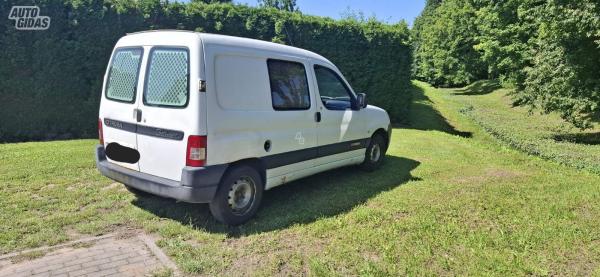 Balts Citroen Berlingo 2008 Vilkaviškis, ar dzinēja tilpumu 1.60 L un nobraukumu 339 tūkst. km par 650 €, foto 5 vietnē AUTOMOTO.COM.LV