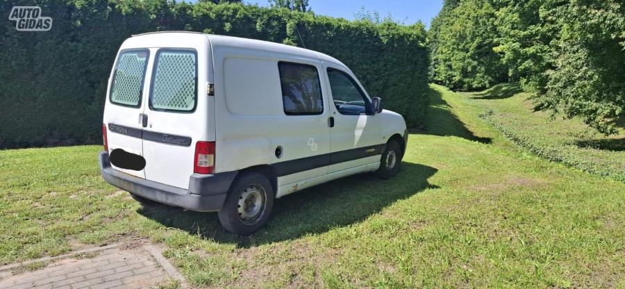 Balts Citroen Berlingo 2008 Vilkaviškis, ar dzinēja tilpumu 1.60 L un nobraukumu 339 tūkst. km par 650 €, foto 6 vietnē AUTOMOTO.COM.LV
