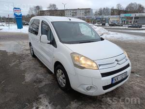 Balts Citroen Berlingo 2009 Rīga, ar dzinēja tilpumu 1.60 L un nobraukumu 0 tūkst. km par 3300 €, foto  vietnē AUTOMOTO.COM.LV