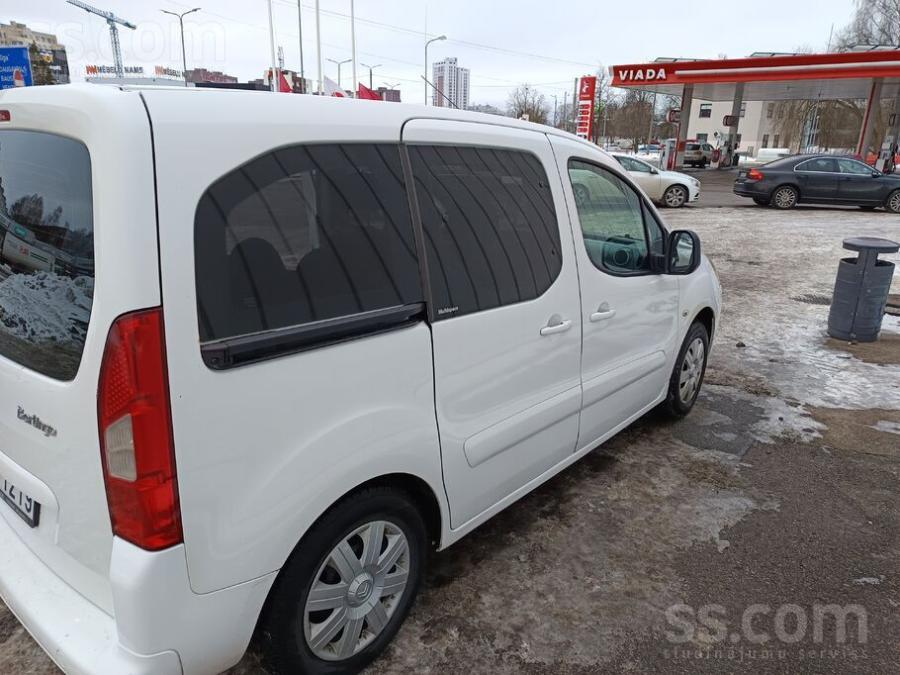 Balts Citroen Berlingo 2009 Rīga, ar dzinēja tilpumu 1.60 L un nobraukumu 0 tūkst. km par 3300 €, foto 4 vietnē AUTOMOTO.COM.LV