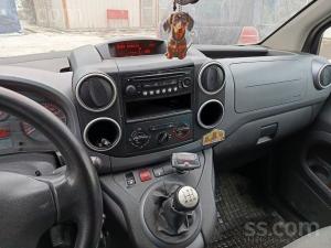 Balts Citroen Berlingo 2009 Rīga, ar dzinēja tilpumu 1.60 L un nobraukumu 0 tūkst. km par 3300 €, foto 6 vietnē AUTOMOTO.COM.LV