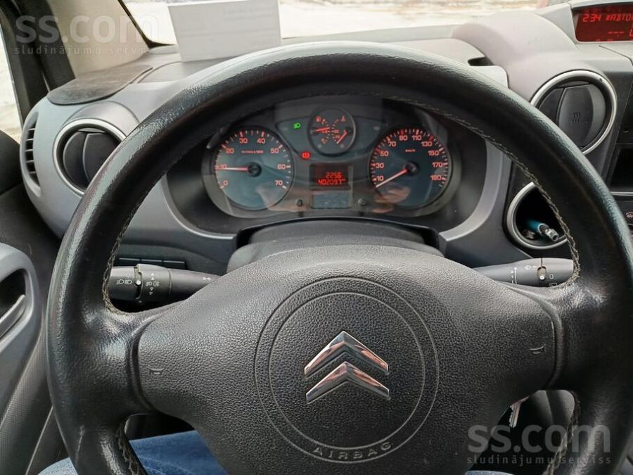 Balts Citroen Berlingo 2009 Rīga, ar dzinēja tilpumu 1.60 L un nobraukumu 0 tūkst. km par 3300 €, foto 9 vietnē AUTOMOTO.COM.LV