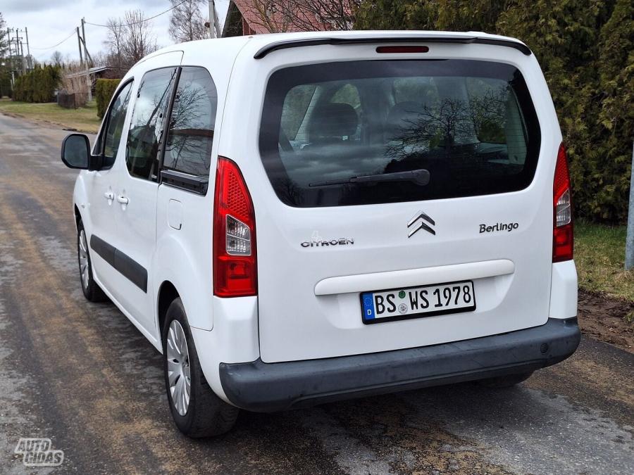 White Citroen Berlingo 2009 in Mazeikiai, with an engine capacity of 1.60 L and mileage of 285 thousand km for 3850 €, photo 8 on AUTOMOTO.COM.LV