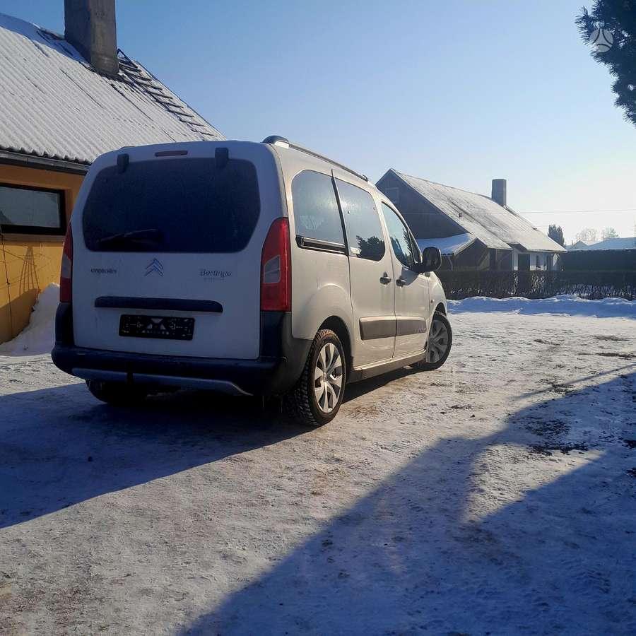 Balts Citroen Berlingo 2010 Marijampole, ar dzinēja tilpumu 1.56 L un nobraukumu 250 tūkst. km par 2100 €, foto 7 vietnē AUTOMOTO.COM.LV