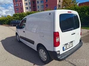 Balts Citroen Berlingo 2010 Jelgava, ar dzinēja tilpumu 1.60 L un nobraukumu 249 tūkst. km par 2500 €, foto 4 vietnē AUTOMOTO.COM.LV