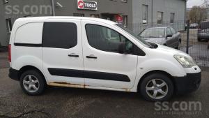 Balts Citroen Berlingo 2011 Valmiera, ar dzinēja tilpumu 1.60 L un nobraukumu 400 tūkst. km par 300 €, foto 4 vietnē AUTOMOTO.COM.LV