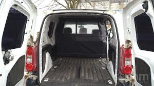 Balts Citroen Berlingo 2011 Valmiera, ar dzinēja tilpumu 1.60 L un nobraukumu 400 tūkst. km par 300 €, foto 5 vietnē AUTOMOTO.COM.LV