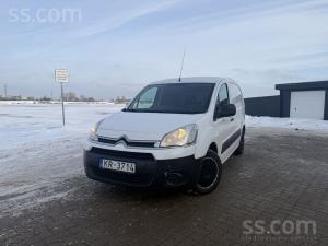 Balts Citroen Berlingo 2012 Liepāja, ar dzinēja tilpumu 1.60 L un nobraukumu 288 tūkst. km par 3000 €, foto  vietnē AUTOMOTO.COM.LV
