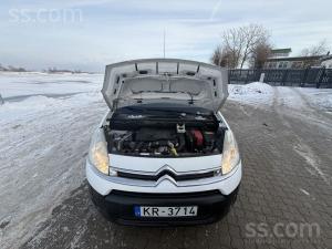White Citroen Berlingo 2012 in Liepaja, with an engine capacity of 1.60 L and mileage of 288 thousand km for 3000 €, photo 16 on AUTOMOTO.COM.LV