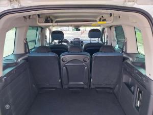 White Citroen Berlingo 2012 in Marijampole, with an engine capacity of 1.56 L and mileage of 228 thousand km for 4350 €, photo 8 on AUTOMOTO.COM.LV