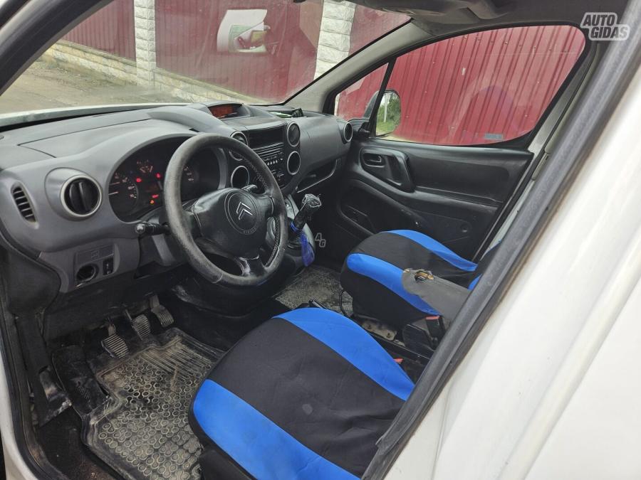 Balts Citroen Berlingo 2012 Vilkaviškis, ar dzinēja tilpumu 1.60 L un nobraukumu 0 tūkst. km par 1150 €, foto 6 vietnē AUTOMOTO.COM.LV