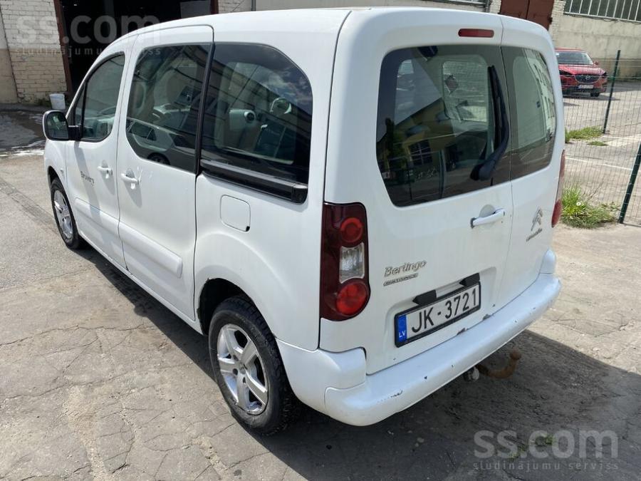 Balts Citroen Berlingo 2013 Rīga, ar dzinēja tilpumu 1.60 L un nobraukumu 200 tūkst. km par 800 €, foto 5 vietnē AUTOMOTO.COM.LV