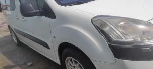 White Citroen Berlingo 2013 in Klaipeda, with an engine capacity of 1.56 L and mileage of 256 thousand km for 2999 €, photo 11 on AUTOMOTO.COM.LV
