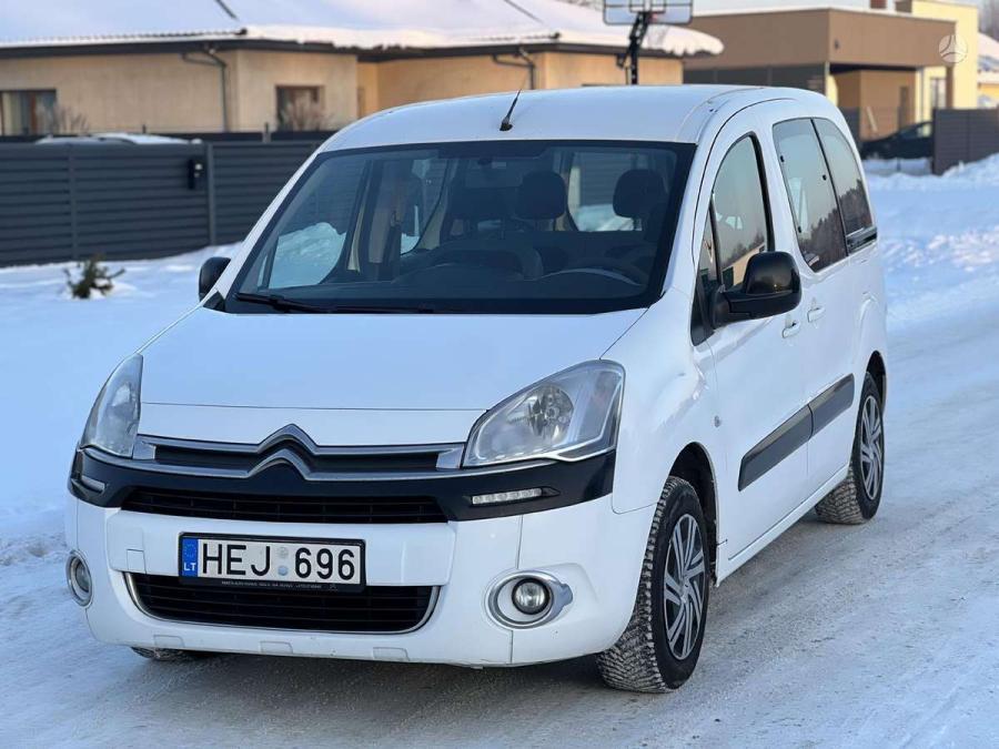 Balts Citroen Berlingo 2014 Mažeikiai, ar dzinēja tilpumu 1.56 L un nobraukumu 192 tūkst. km par 4950 €, foto 4 vietnē AUTOMOTO.COM.LV