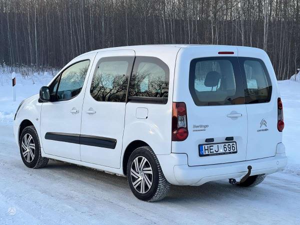 Balts Citroen Berlingo 2014 Mažeikiai, ar dzinēja tilpumu 1.56 L un nobraukumu 192 tūkst. km par 4950 €, foto 5 vietnē AUTOMOTO.COM.LV