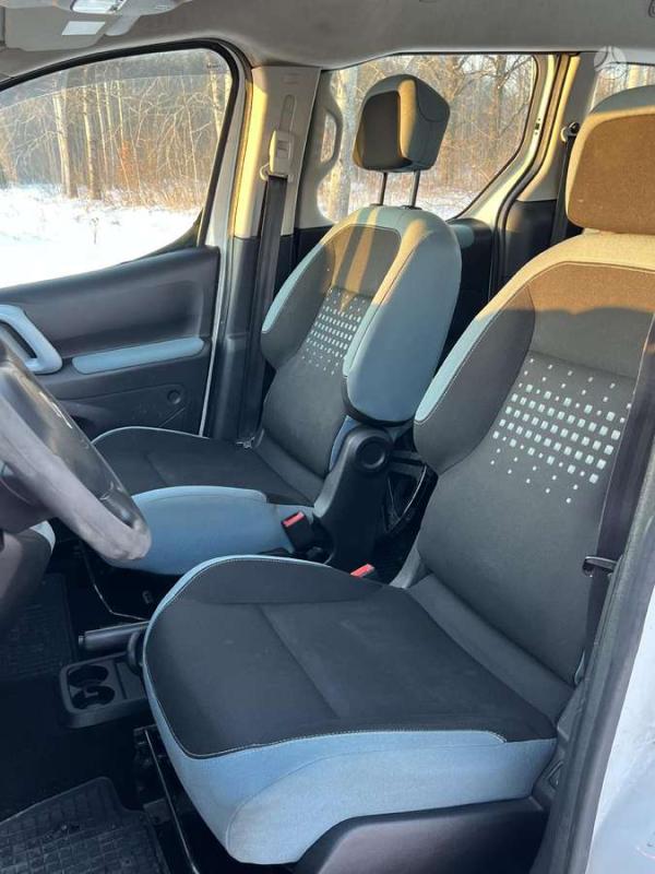 Balts Citroen Berlingo 2014 Mažeikiai, ar dzinēja tilpumu 1.56 L un nobraukumu 192 tūkst. km par 4950 €, foto 9 vietnē AUTOMOTO.COM.LV
