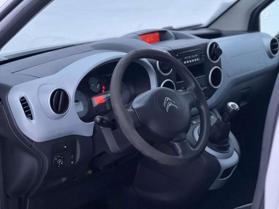 Balts Citroen Berlingo 2014 Mažeikiai, ar dzinēja tilpumu 1.56 L un nobraukumu 192 tūkst. km par 4950 €, foto 10 vietnē AUTOMOTO.COM.LV