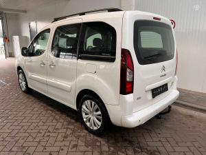 White Citroen Berlingo 2015 in Kaunas, with an engine capacity of 1.60 L and mileage of 227 thousand km for 4400 €, photo 4 on AUTOMOTO.COM.LV
