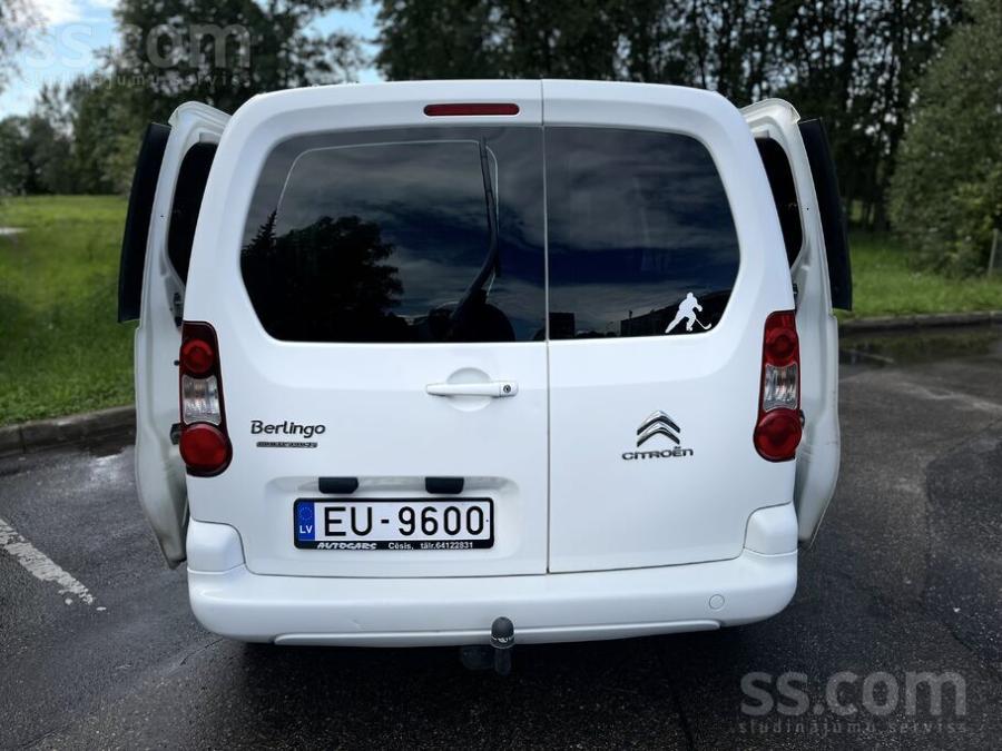 White Citroen Berlingo 2015 in Riga, with an engine capacity of 1.60 L and mileage of 285 thousand km for 5400 €, photo 5 on AUTOMOTO.COM.LV