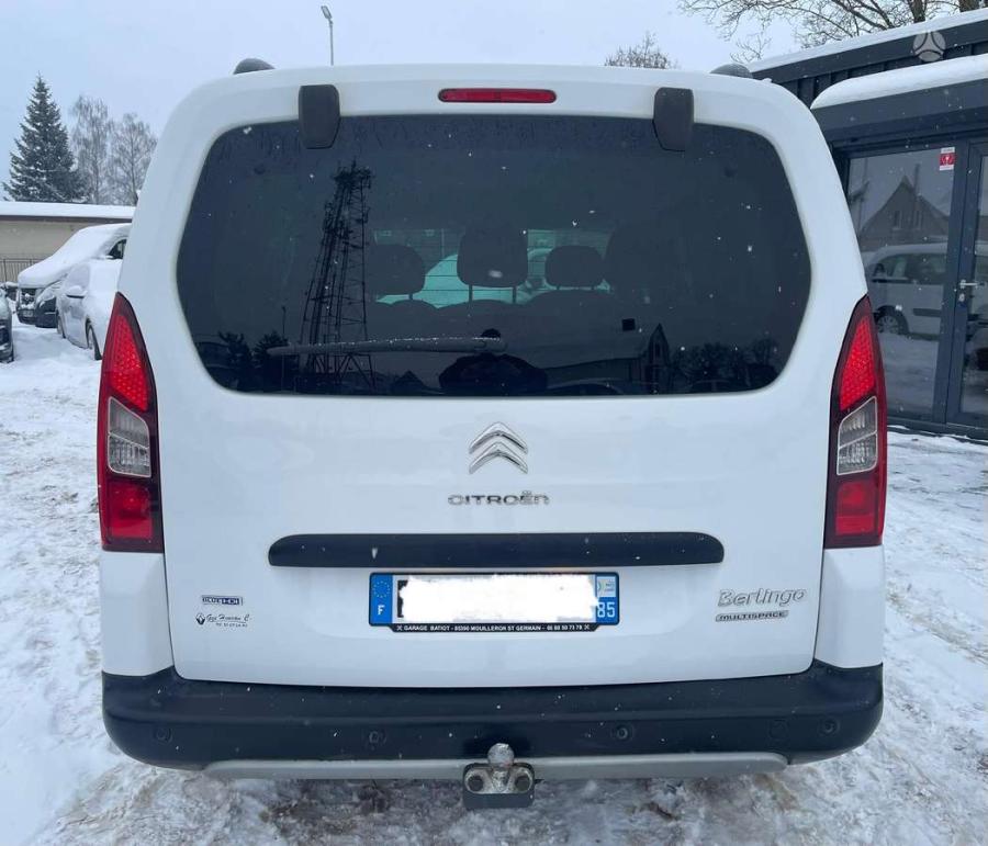 White Citroen Berlingo 2016 in Taurage, with an engine capacity of 1.56 L and mileage of 280 thousand km for 4700 €, photo 5 on AUTOMOTO.COM.LV