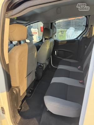 Balts Citroen Berlingo 2016 Klaipėda, ar dzinēja tilpumu 1.60 L un nobraukumu 203 tūkst. km par 4600 €, foto 13 vietnē AUTOMOTO.COM.LV