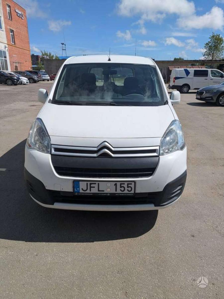 Balts Citroen Berlingo 2016 Klaipėda, ar dzinēja tilpumu 1.56 L un nobraukumu 281 tūkst. km par 3999 €, foto 1 vietnē AUTOMOTO.COM.LV
