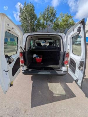 Balts Citroen Berlingo 2016 Klaipėda, ar dzinēja tilpumu 1.56 L un nobraukumu 281 tūkst. km par 3999 €, foto 10 vietnē AUTOMOTO.COM.LV