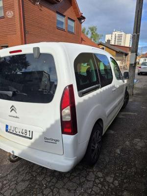 Balts Citroen Berlingo 2016 Kauņa, ar dzinēja tilpumu 1.56 L un nobraukumu 371 tūkst. km par 3000 €, foto 5 vietnē AUTOMOTO.COM.LV
