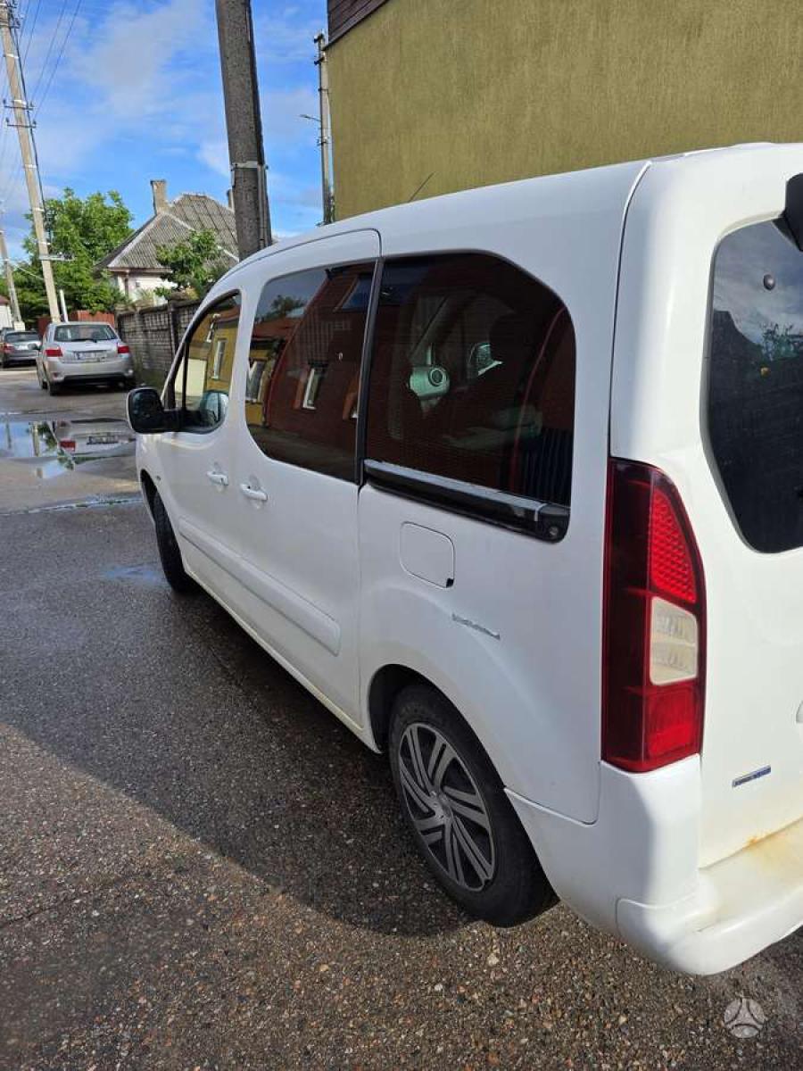 Balts Citroen Berlingo 2016 Kauņa, ar dzinēja tilpumu 1.56 L un nobraukumu 371 tūkst. km par 3000 €, foto 7 vietnē AUTOMOTO.COM.LV