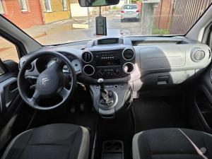 Balts Citroen Berlingo 2016 Kauņa, ar dzinēja tilpumu 1.56 L un nobraukumu 371 tūkst. km par 3000 €, foto 11 vietnē AUTOMOTO.COM.LV