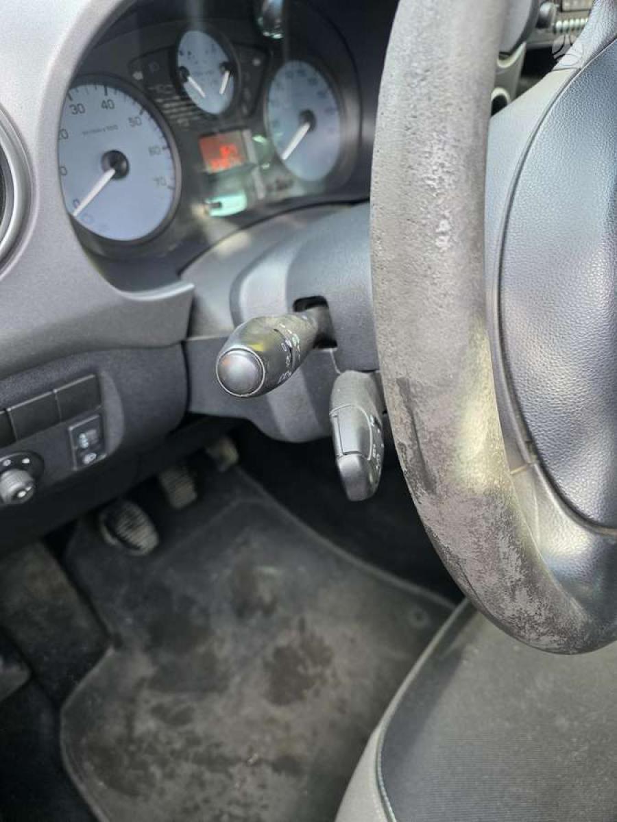 Balts Citroen Berlingo 2016 Kauņa, ar dzinēja tilpumu 1.56 L un nobraukumu 371 tūkst. km par 3000 €, foto 12 vietnē AUTOMOTO.COM.LV