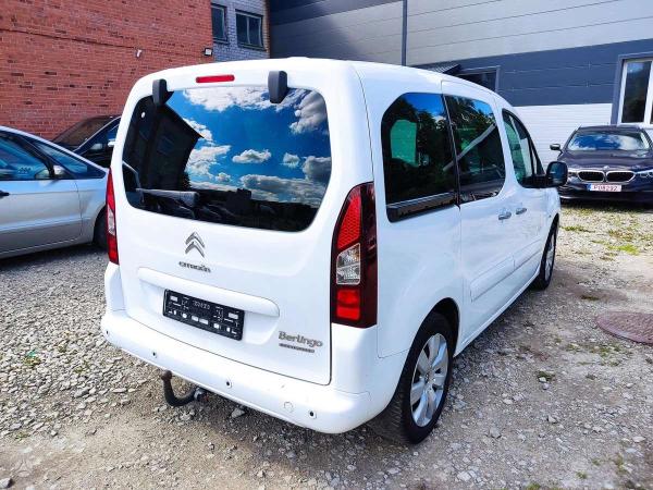 Balts Citroen Berlingo 2017 Prienai, ar dzinēja tilpumu 1.56 L un nobraukumu 201 tūkst. km par 4900 €, foto 5 vietnē AUTOMOTO.COM.LV