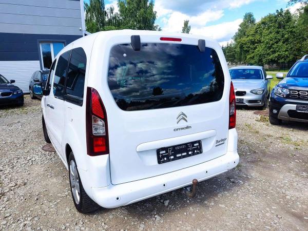 Balts Citroen Berlingo 2017 Prienai, ar dzinēja tilpumu 1.56 L un nobraukumu 201 tūkst. km par 4900 €, foto 6 vietnē AUTOMOTO.COM.LV