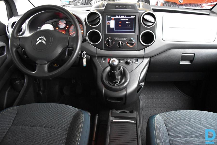 Balts Citroen Berlingo 2018 Rīga, ar dzinēja tilpumu 1.60 L un nobraukumu 104 tūkst. km par 8990 €, foto 9 vietnē AUTOMOTO.COM.LV